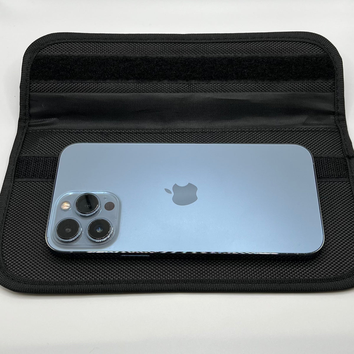 FaradayLabz™ Phone Sleeve - Block EMF and Protect Privacy – Faraday Labz