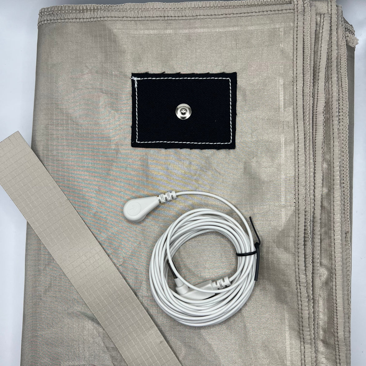 FaradayLabz™ Grounded EMF Blocking Floor Mat – Faraday Labz